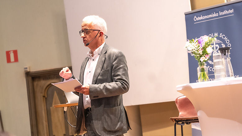 Navigating Growth Challenges in a New Era: The Role of Middle-Income ...