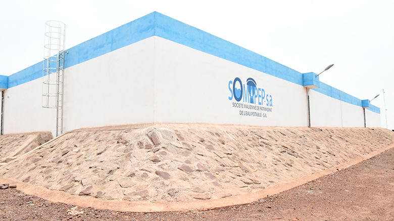 In Bamako, access to clean water improves people's lives