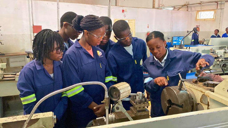 Mais Competências, Melhores Empregos: Ensino Técnico-profissional Para ...